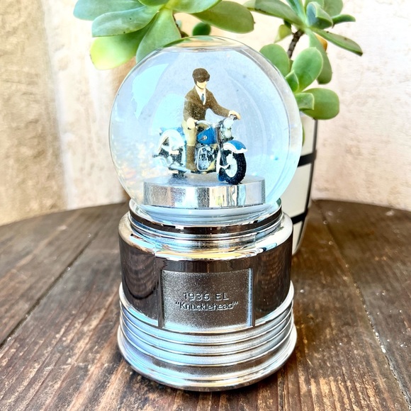 Harley-Davidson | Art | Harleydavidson Deluxe Water Globe By Hallmark ...